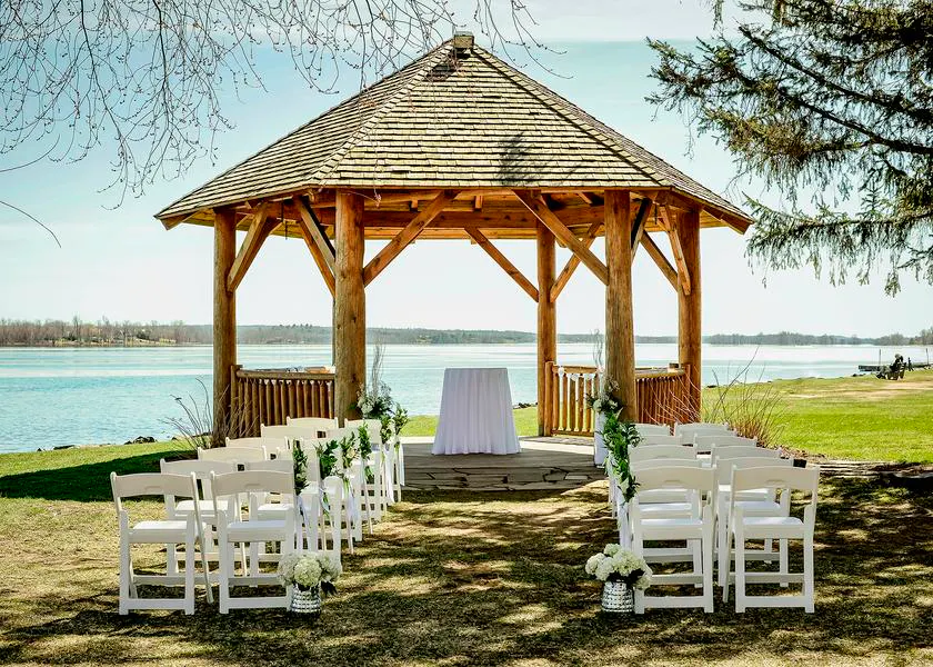 Quebec Chic - PartySlate