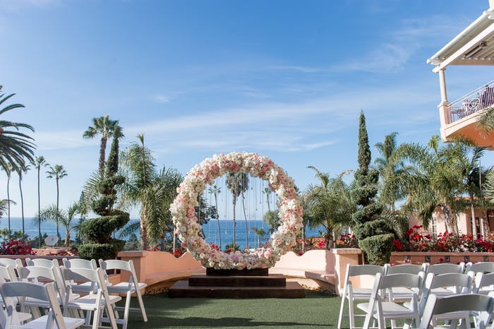 12 Circular Wedding Arch Ideas You Won’t Find Anywhere Else - PartySlate