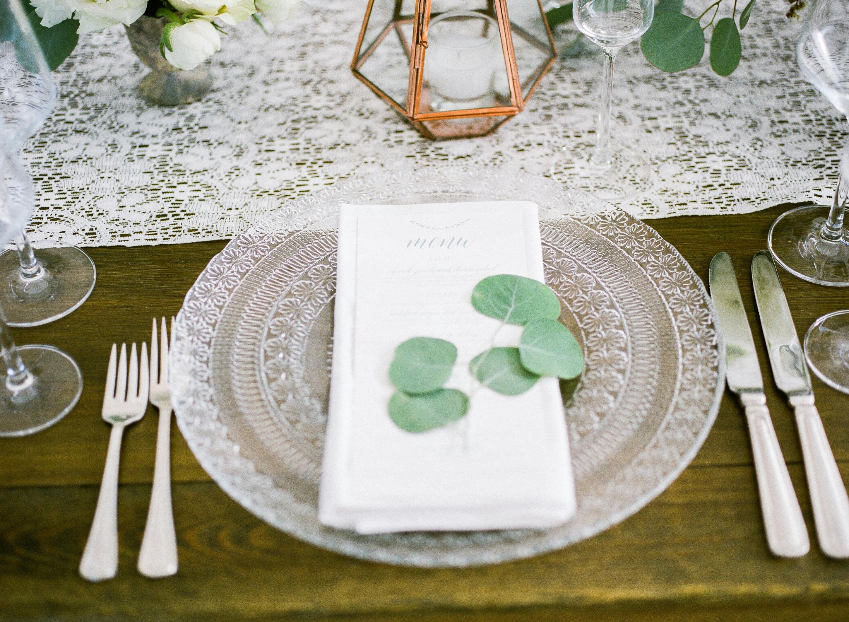 11 Reasons the Greenery Wedding Trend is Here to Stay - PartySlate