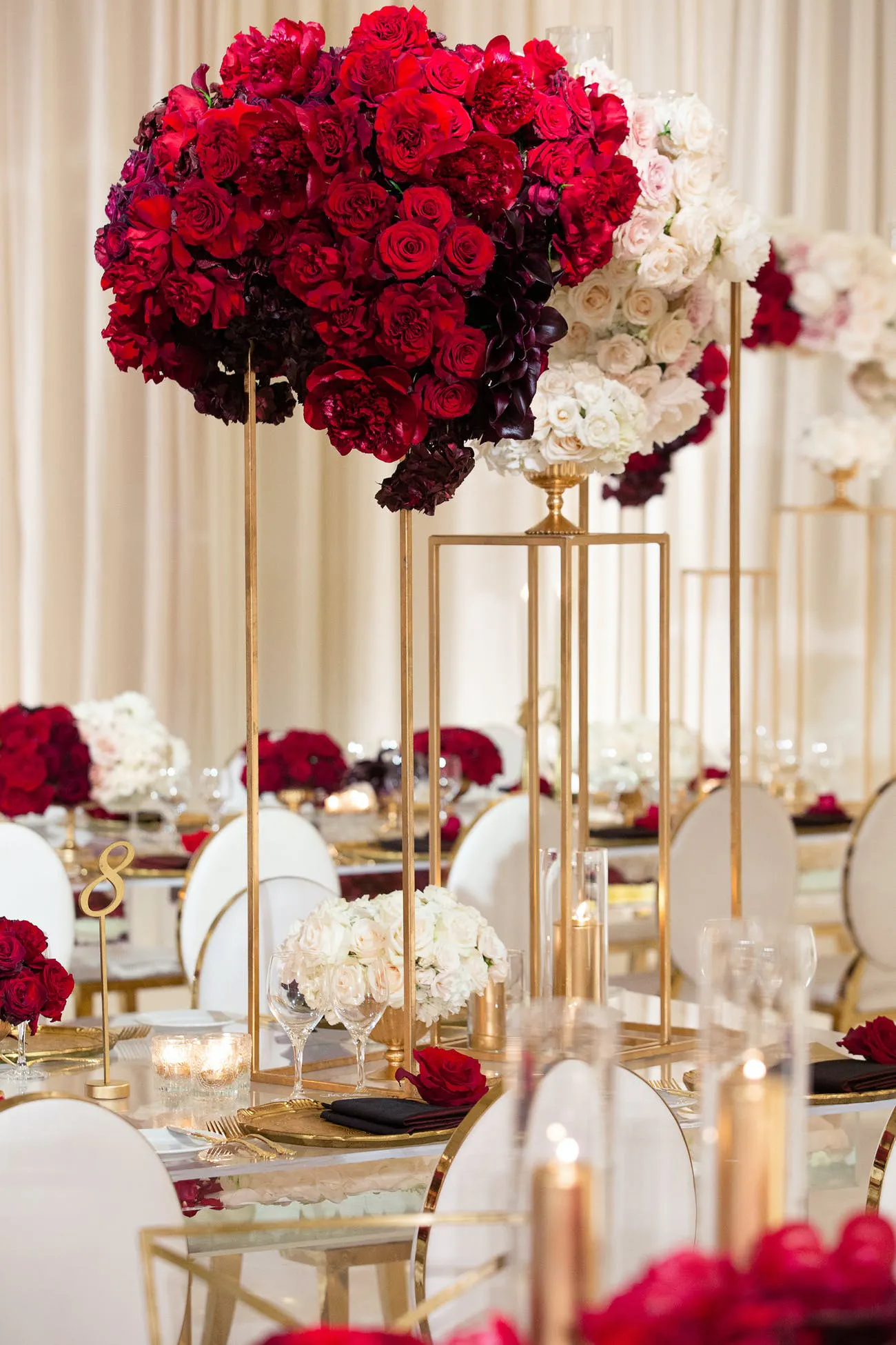 7 Gold Wedding Centerpiece Ideas that Gleam & Glisten - PartySlate