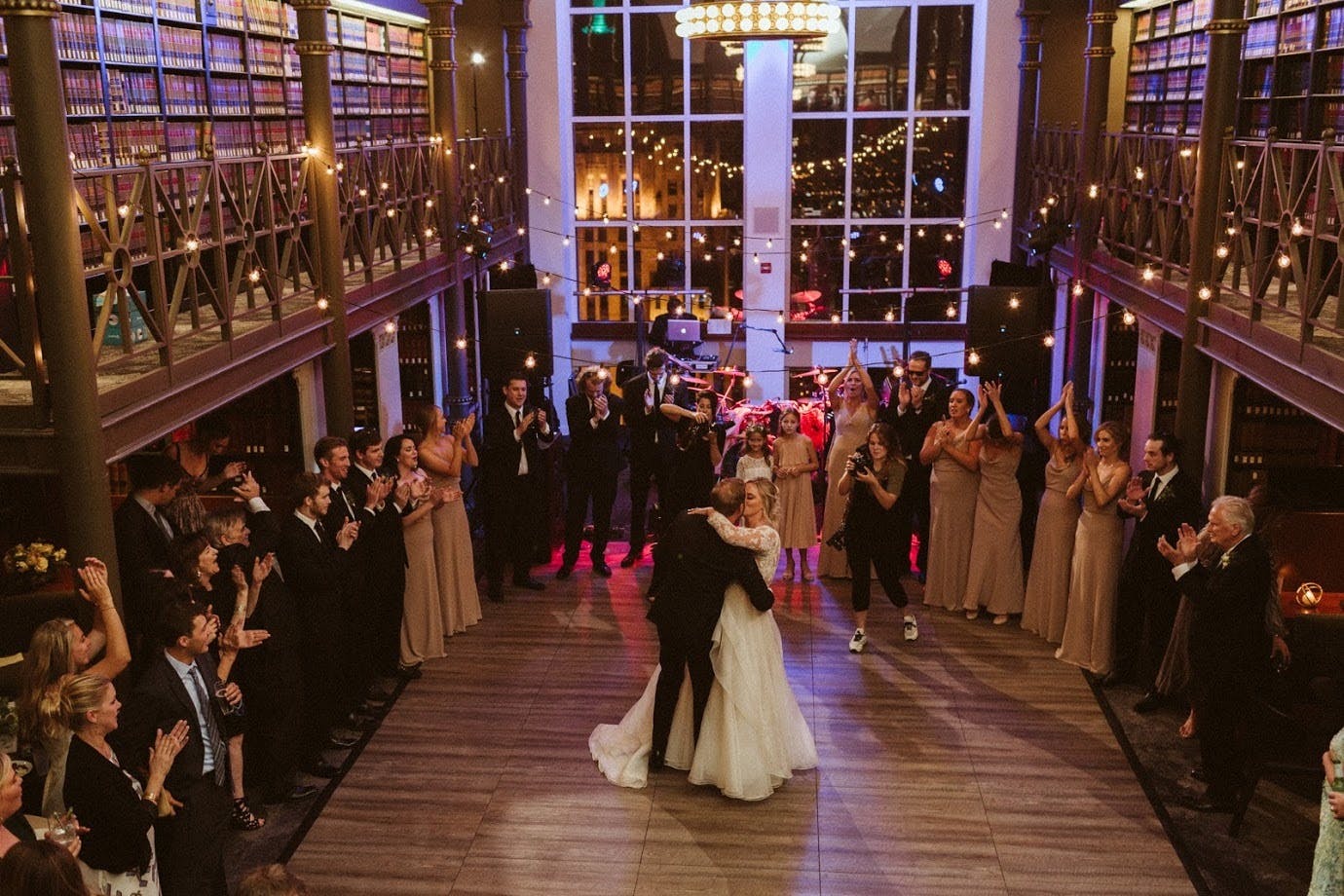 15 Unique Chicago Wedding Venues That Your Friends Haven’t Seen Yet ...