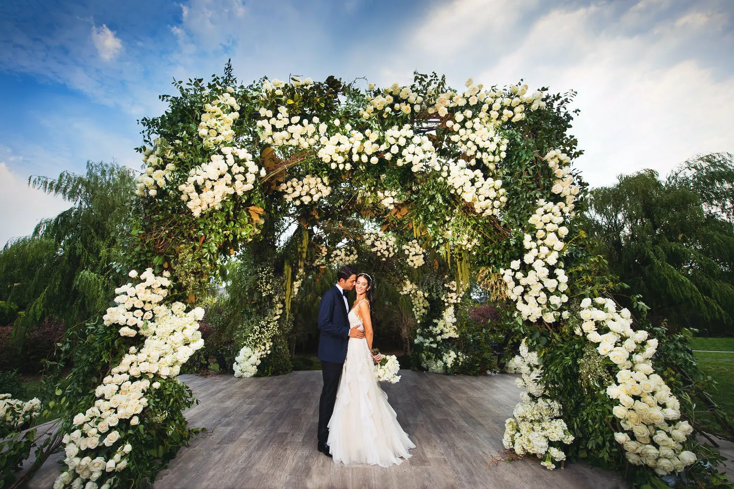 14 Stunning Garden Wedding Ideas Rooted in Romance - PartySlate