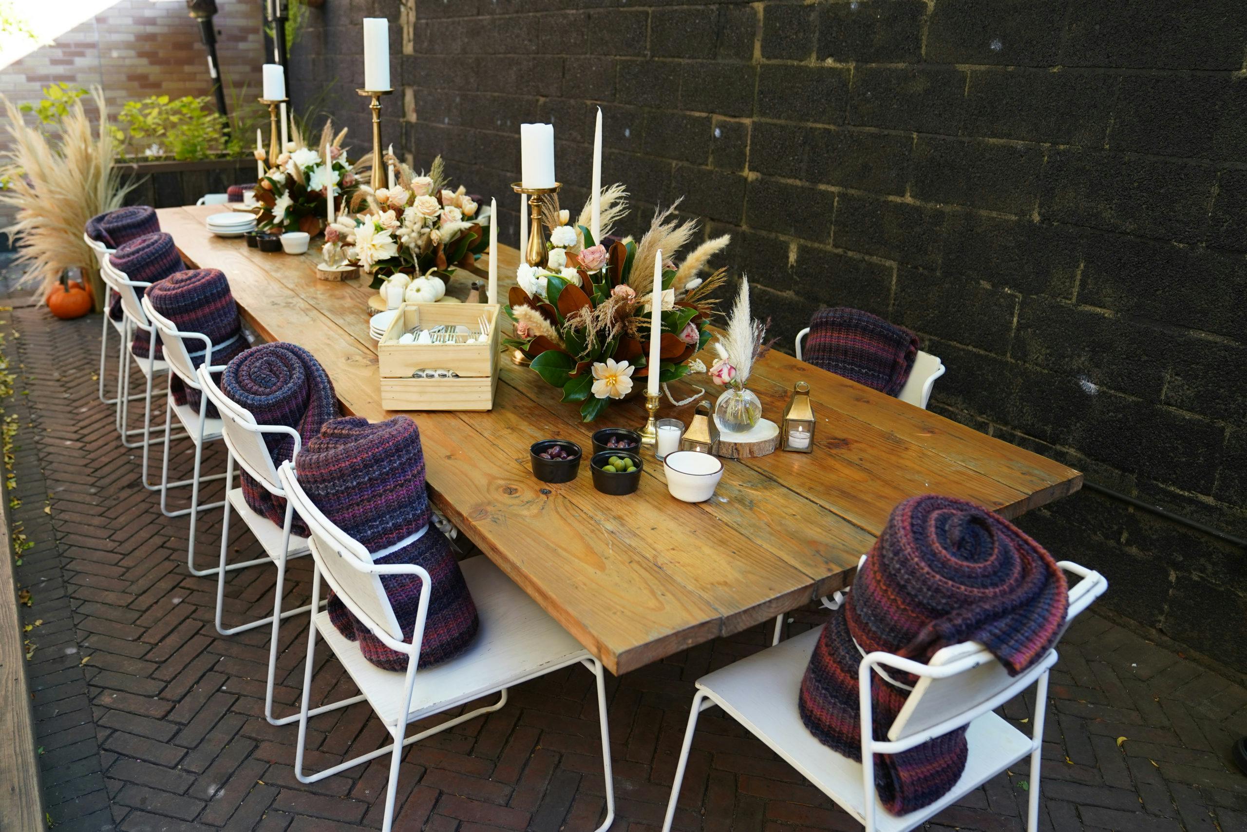 How to Host the Ultimate Dinner Party in 11 Steps [Photos] - PartySlate