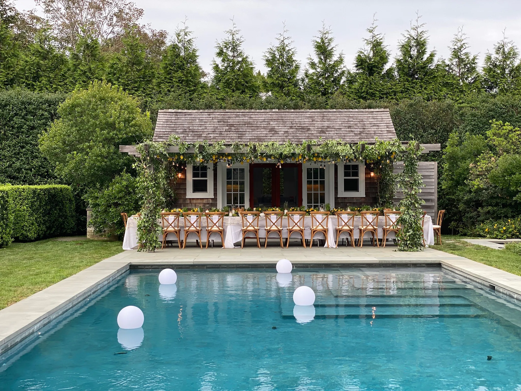 How to Host the Ultimate Dinner Party in 11 Steps [Photos] - PartySlate