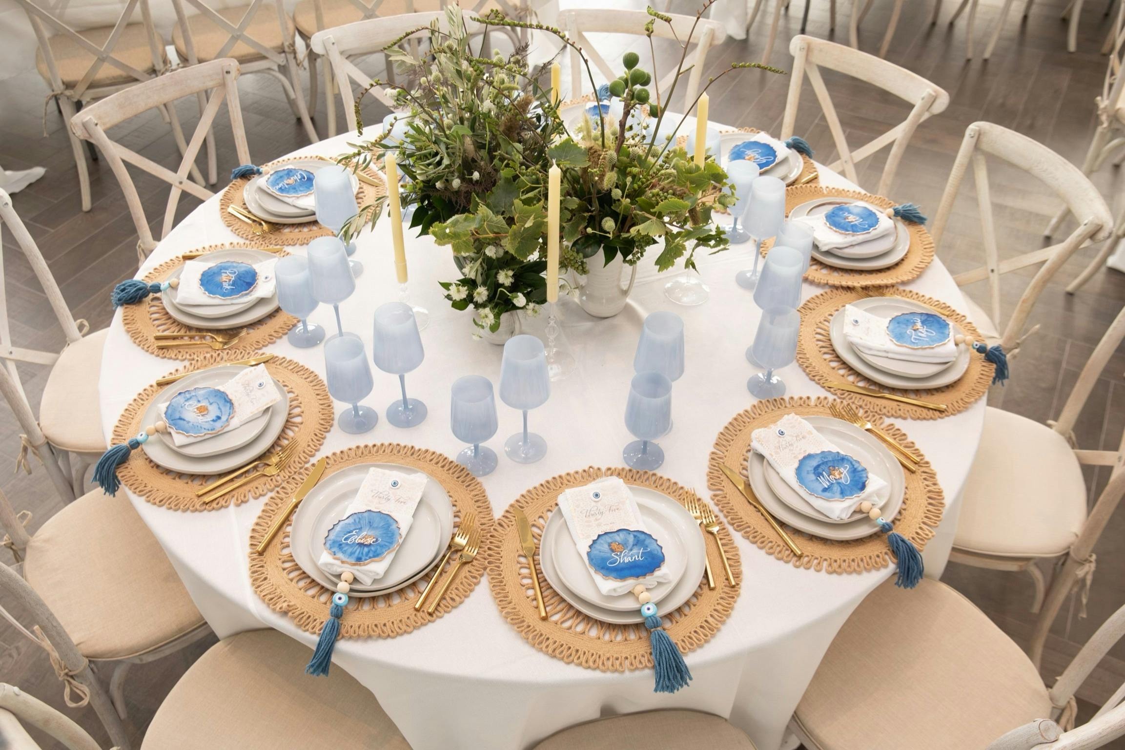 How to Host the Ultimate Dinner Party in 11 Steps [Photos] - PartySlate