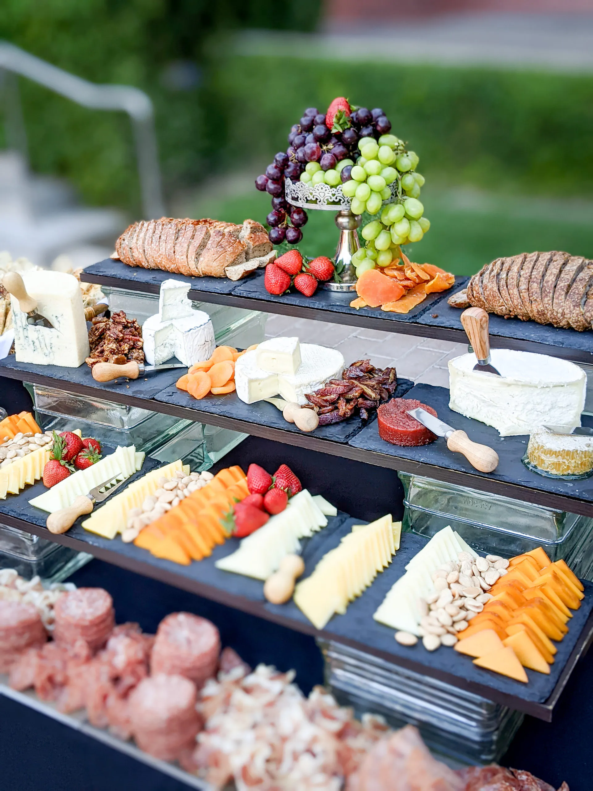 54 Wedding Catering Ideas Full of Flavor & Flair - PartySlate