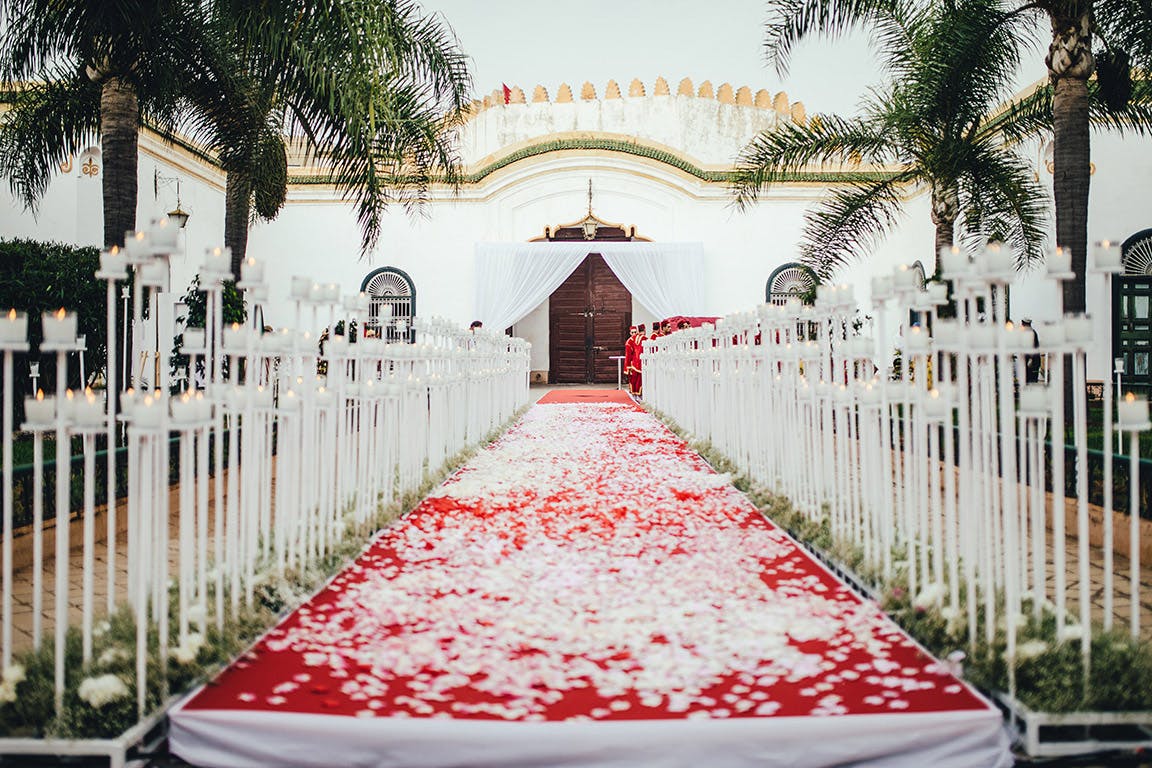 7 Beautiful Wedding Aisle Ideas - PartySlate